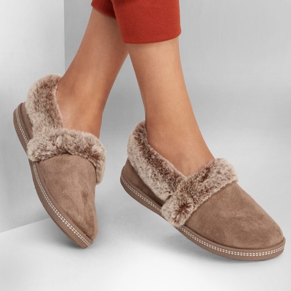 Skechers | Shoes | Sketchers Cozy Campfire Team Toasty Dark Taupe Plush ...